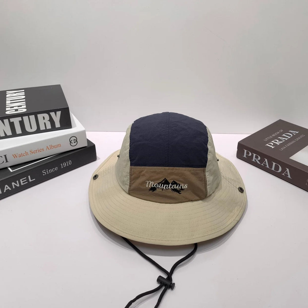 American Retro Bucket – GatoGeek